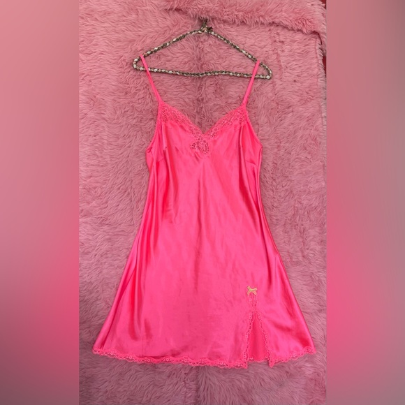 Victoria's Secret | Dresses | Bust 36 Inch Waist 33 Hips 36 Length 38 ...